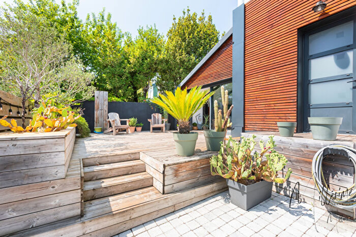 Anglet, Centre-ville, Saint-Jean : Maison 6 pièces à vendre