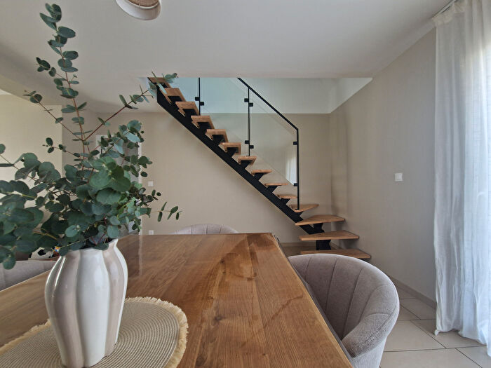 Maison à vendre - Montfort-le-Gesnois - 8 pièces - 6 chambres