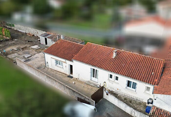 Maison à vendre - Triaize - 5 pièces - 3 chambres