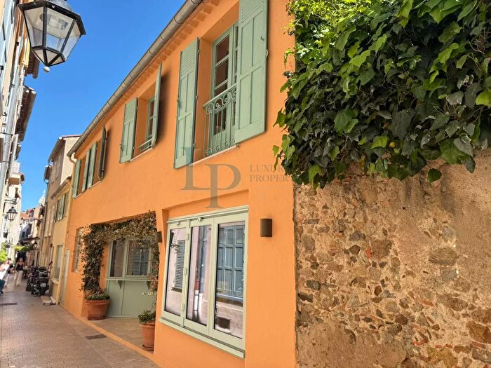 Maison 5 pièces à vendre - Saint-Tropez, Centre-ville, Vieille-ville
