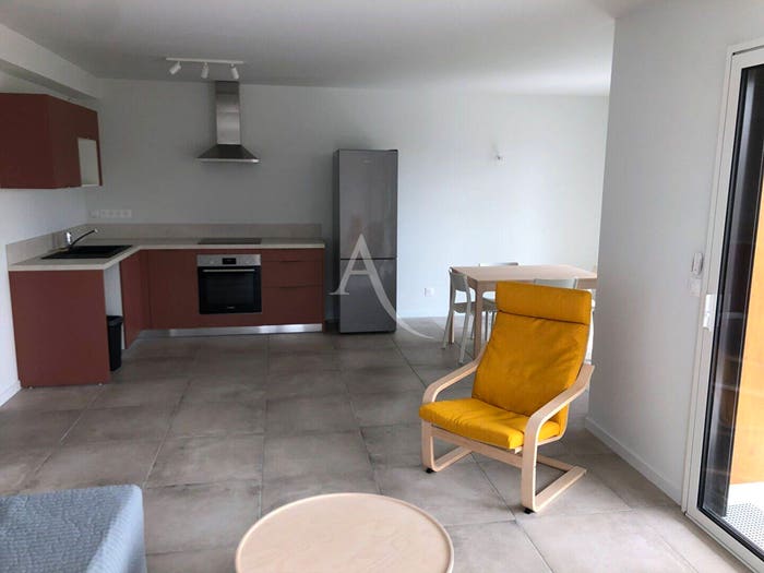 Appartement 3 pièces à Tiercé, à louer