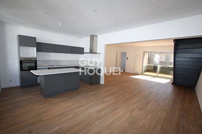 Maison à louer - Carmes-République, Orléans - 6 pièces - 4 chambres