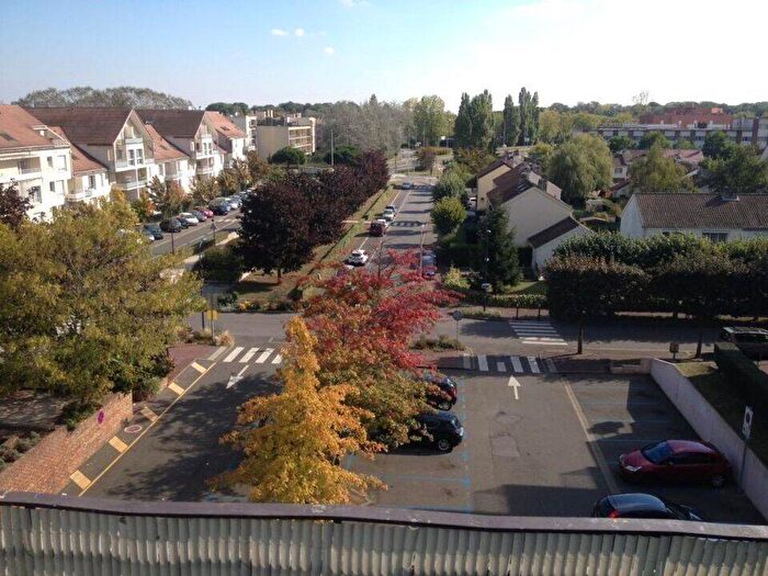 Appartement à louer - Parc-Village Nord-Sud Louveries, Maurepas - 2 pièces - 1 chambre