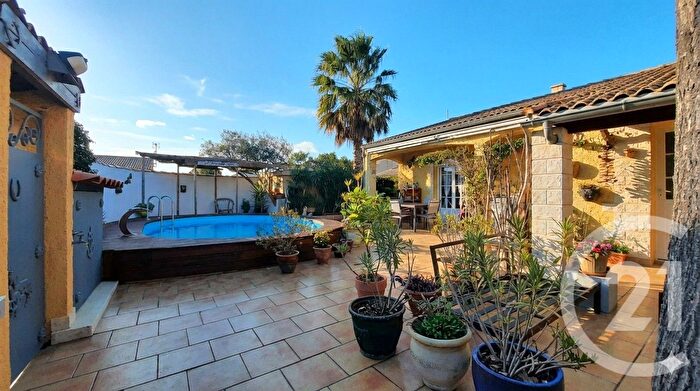 Maison à vendre - Milhaud - 5 pièces - 4 chambres