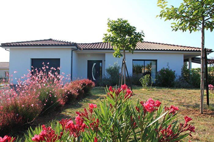 Maison à vendre - Sauveterre-de-Guyenne - 4 pièces - 3 chambres