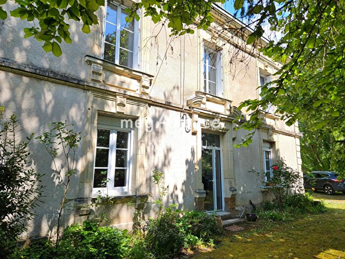 Maison 10 pièces à vendre à Brion-près-Thouet