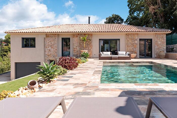 Maison à vendre - Vallauris, Les Issarts, Subreville - 5 pièces - 3 chambres