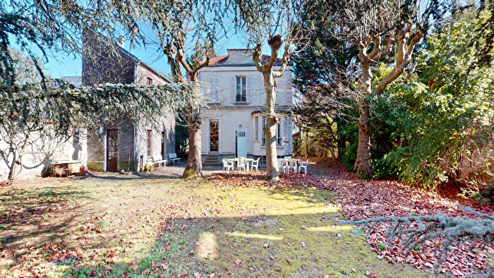 Maison à vendre - Le Perreux-sur-Marne, Pont de Bry - 6 pièces - 4 chambres