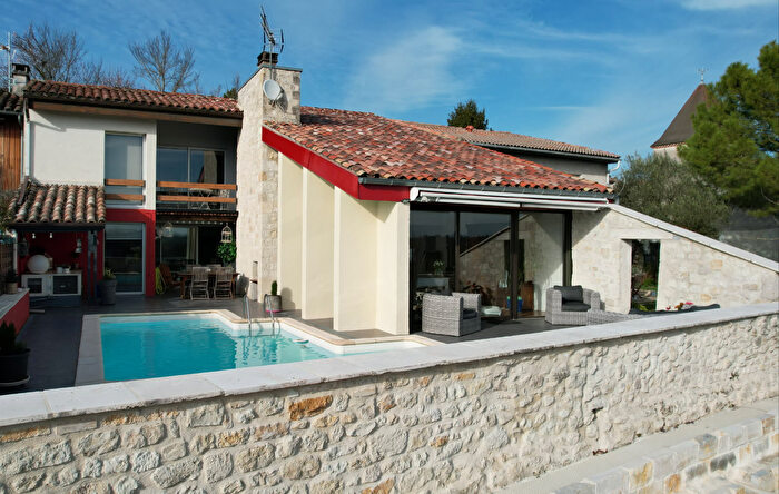 Maison à vendre - Puymirol - 5 pièces - 3 chambres