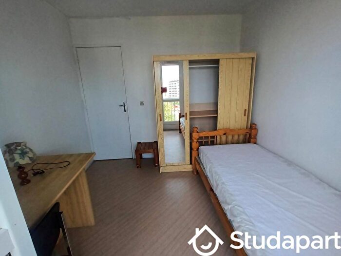 Reste des Chenes-Le Ponceau, Cergy - Appartement 1 pièce à louer