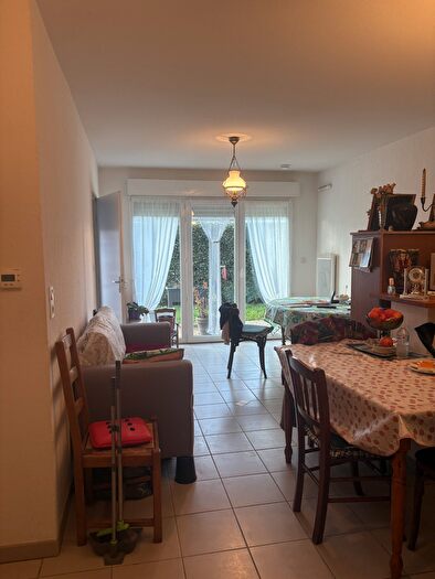 Appartement à vendre - Niort, Sainte-Pezenne - 2 pièces - 1 chambre