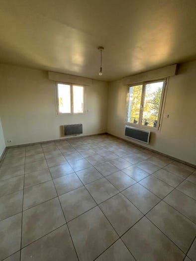 Appartement 3 pièces à louer à Vert-le-Grand