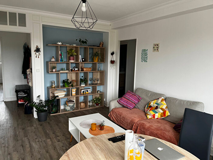 Appartement à louer - Tours, Montjoyeux - 1 pièce