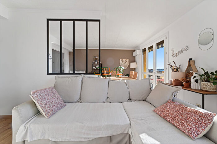 Appartement 4 pièces à vendre - Nîmes, Feuchères