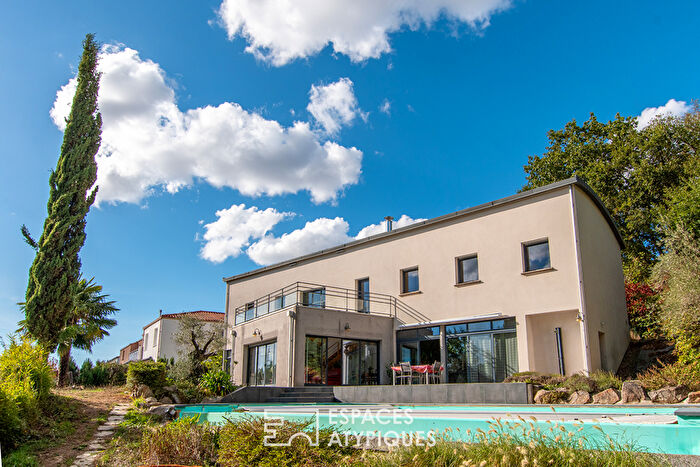 Maison 8 pièces à vendre - La Roche-sur-Yon, Le Bourg sous la Roche