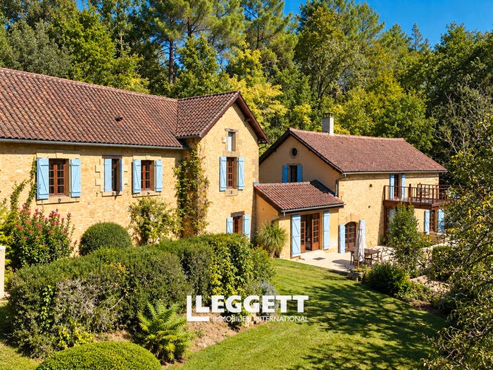 Saint-André-d'Allas : Maison 8 pièces à vendre