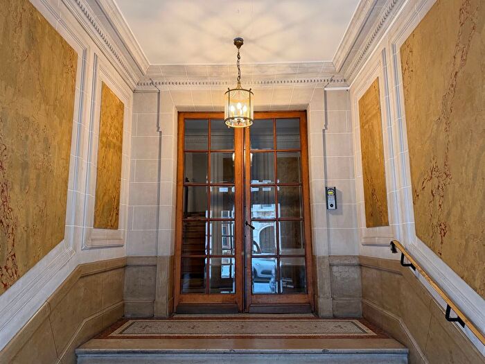 Paris 5ème, Val de Grâce : Appartement 2 pièces à vendre