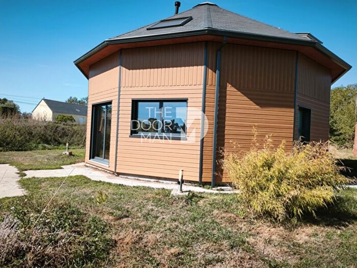 Maison 8 pièces à vendre à Évron