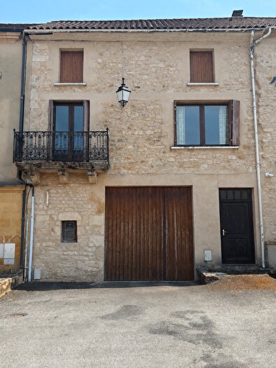 Villefranche-du-Périgord : Maison 4 pièces à vendre