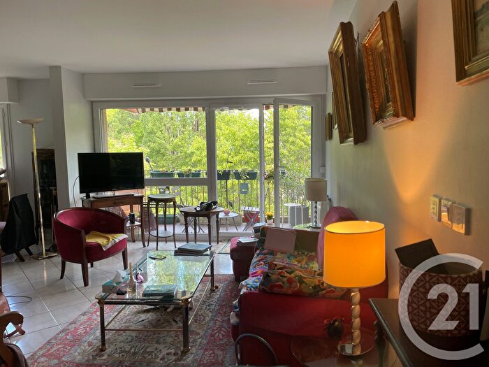 Appartement 4 pièces à louer à Gif-sur-Yvette, Courcelle, Damiette