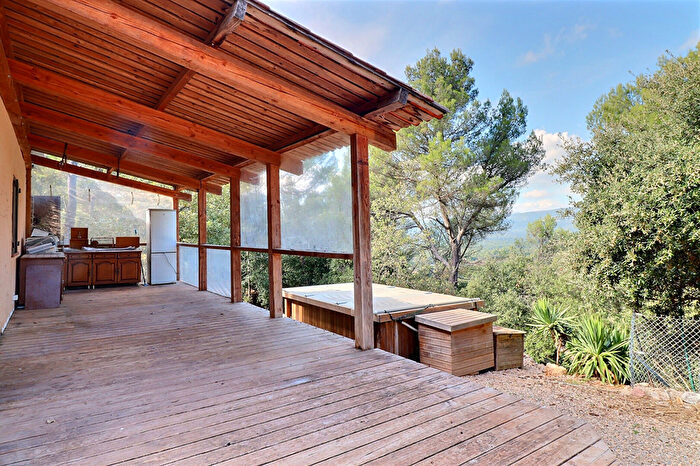 Maison à vendre - Rougiers - 3 pièces - 2 chambres