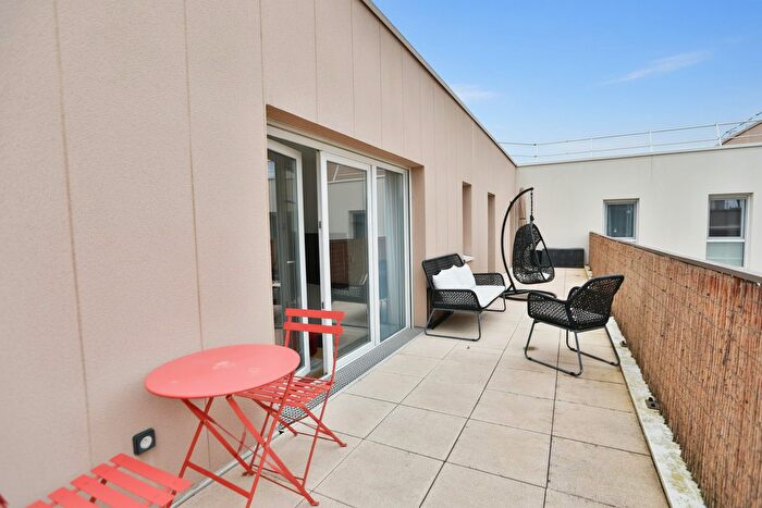 Appartement à vendre - Champs-sur-Marne, Le Nesles - 3 pièces - 2 chambres