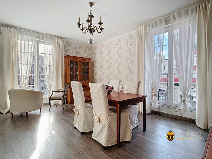 Appartement à vendre - Dunkerque, Centre-ville - 3 pièces - 2 chambres