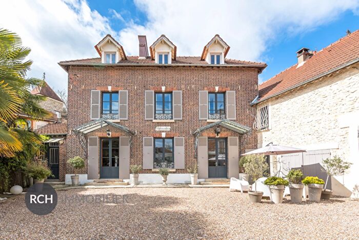 Maison 7 pièces à Neauphle-le-Château, à vendre