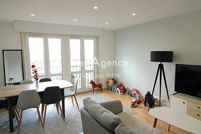 Appartement 3 pièces à Bas Clos-Nord Est, Saint-André-les-Vergers, à louer