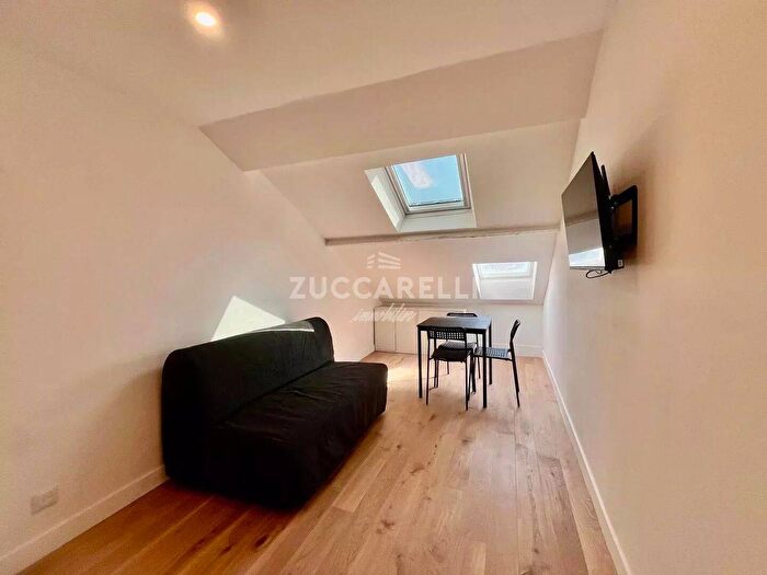 Appartement à louer - Lepante, Nice - 2 pièces