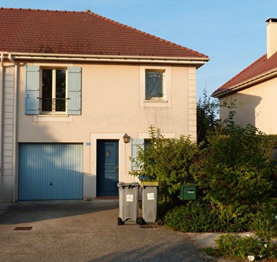 Maison à louer - Moussy-le-Neuf - 4 pièces - 3 chambres