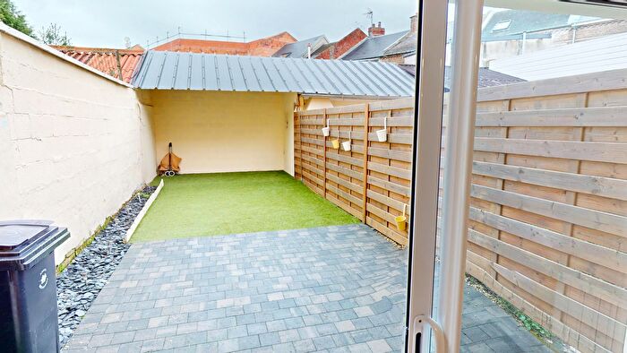 Maison à louer - Amiens, Faubourg de Hem - 3 pièces - 2 chambres