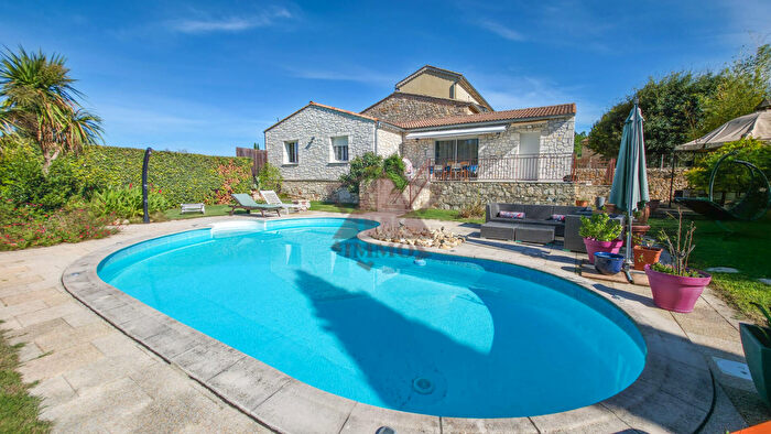 Maison à vendre - Rivières - 4 pièces - 3 chambres