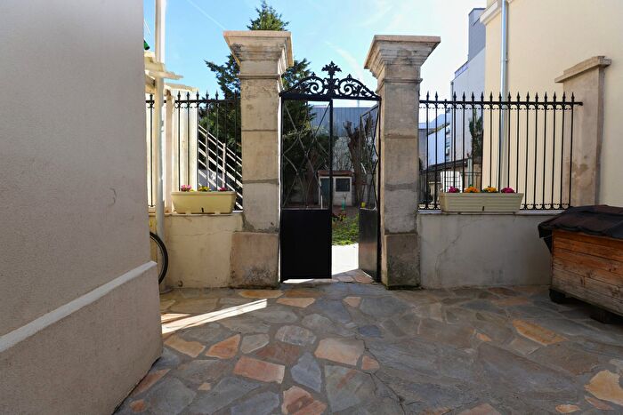 Maison à vendre - Montreuil, Centre-ville - 6 pièces - 5 chambres