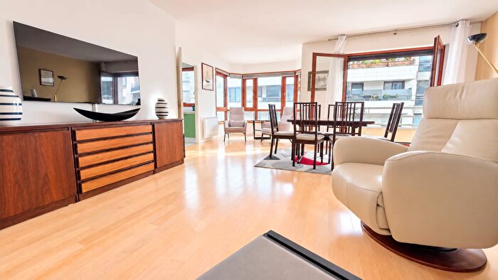 Boulogne-Billancourt, Point du Jour : Appartement 4 pièces à vendre