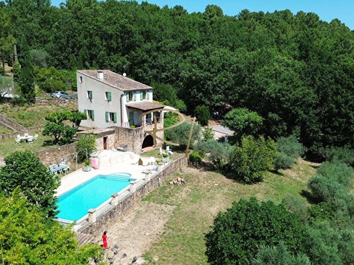 Laurac-en-Vivarais : Maison 7 pièces à vendre