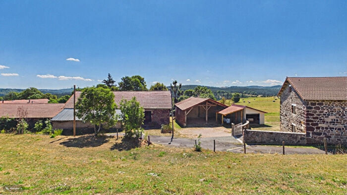Maison 4 pièces à Coucouron, à vendre