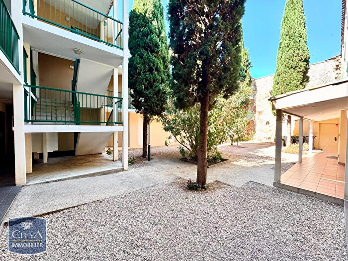 Appartement 1 pièce à Nîmes, Placette, à louer