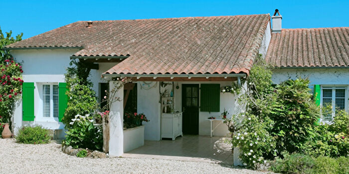 Maisons à vendre et appartements à louer - 1