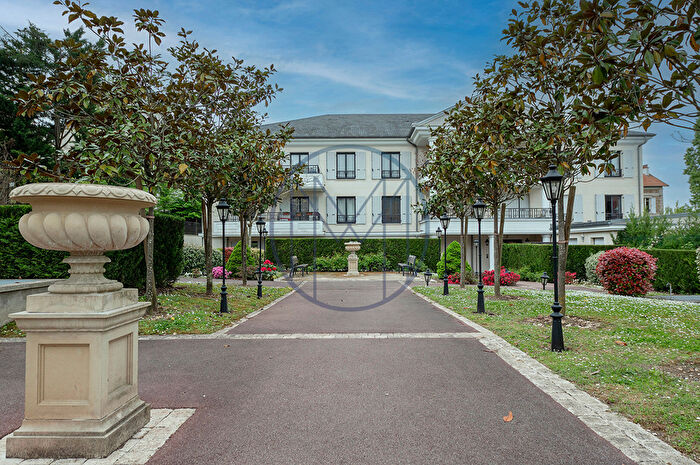 Appartement à vendre - Saint-Cyr-lécole, Hôtel de ville - 3 pièces - 2 chambres