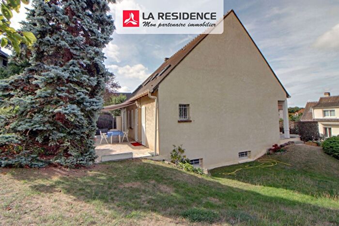Triel-sur-Seine : Maison 7 pièces à vendre