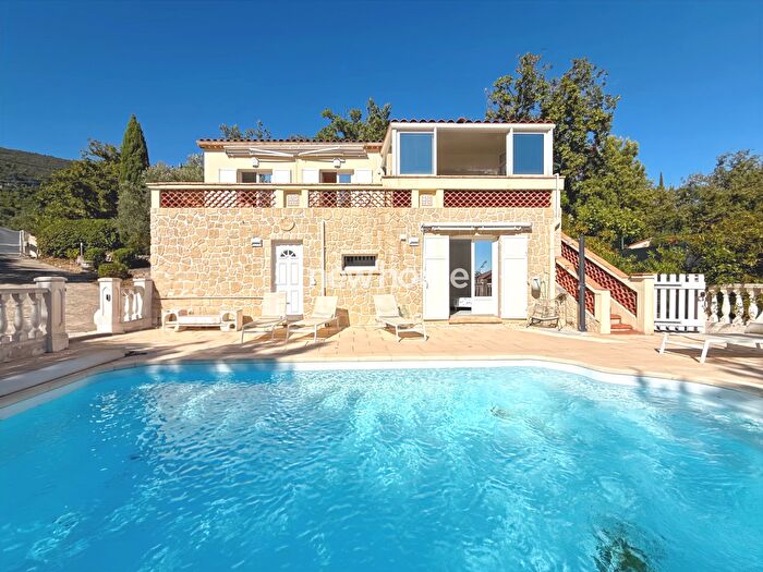 Maison à vendre - Seillans - 5 pièces - 3 chambres