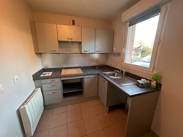 Appartement à louer - Tournan-en-Brie - 2 pièces - 1 chambre