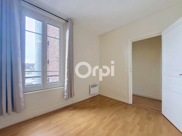 Gournay-Jaurès-Gare, Creil : Appartement 3 pièces à louer