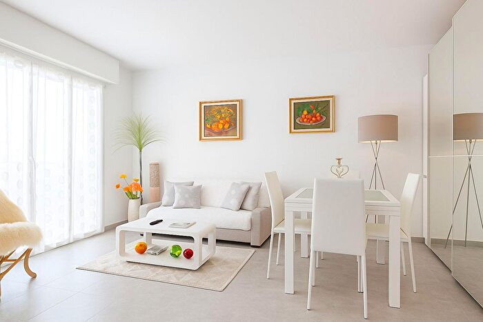 Appartement à vendre - Le Cannet, Bas Cannet - 2 pièces - 1 chambre