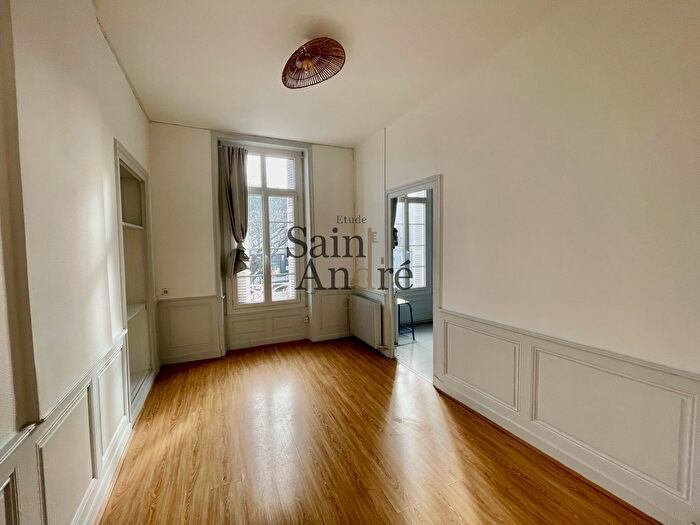 Appartement à louer - Angoulême, Le Vieil Angoulême - 2 pièces - 1 chambre