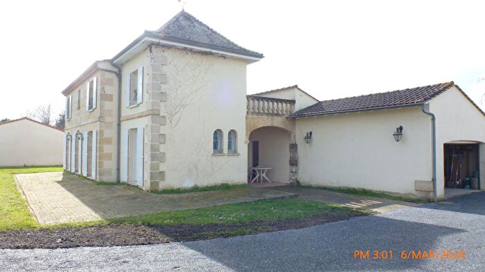 Maison à vendre - Carignan-de-Bordeaux - 9 pièces - 4 chambres