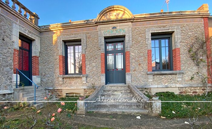 Maison à vendre - Challans, Centre-ville - 5 pièces - 3 chambres