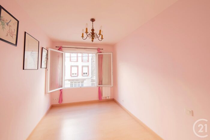 Maisons à vendre et appartements à louer - 3