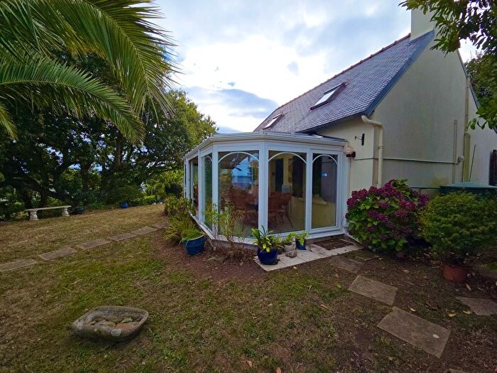 Maison 10 pièces à Roscanvel, à vendre